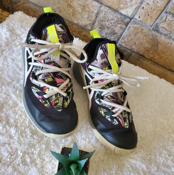 Nike | Shoes | Nike Boys Future Court 2 Basketball Shoes | Poshmark